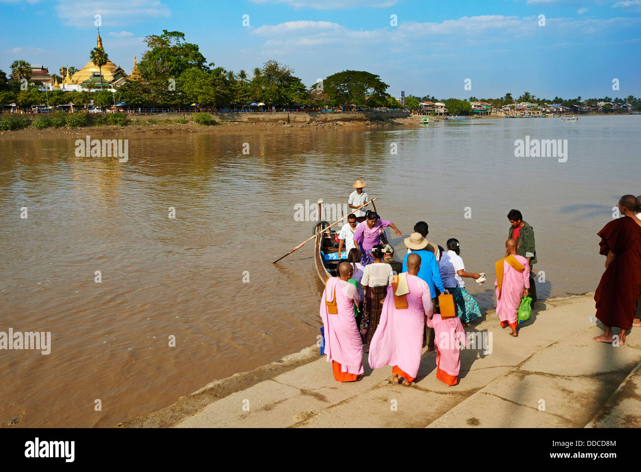 Myanmar (Burma), around Yangon (Rangoon), Kyauktan, Paya Yele Stock ...