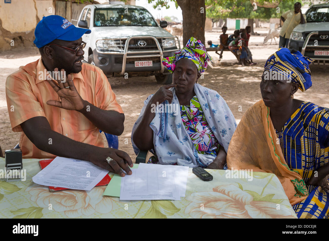 Boubou Business Clothes Clothing High Resolution Stock Photography and ...