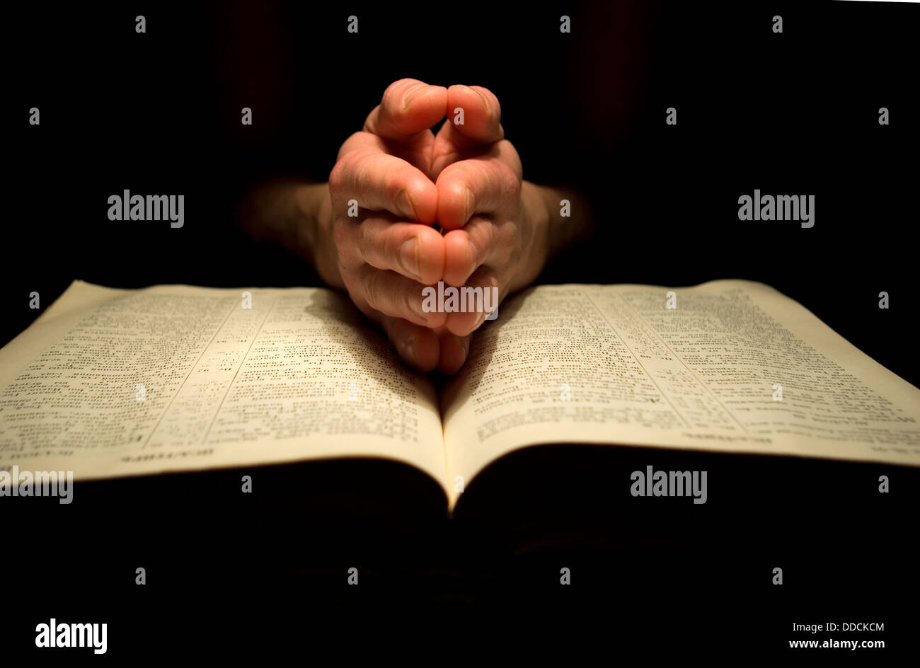 Christian family with bible hi-res stock photography and images - Alamy