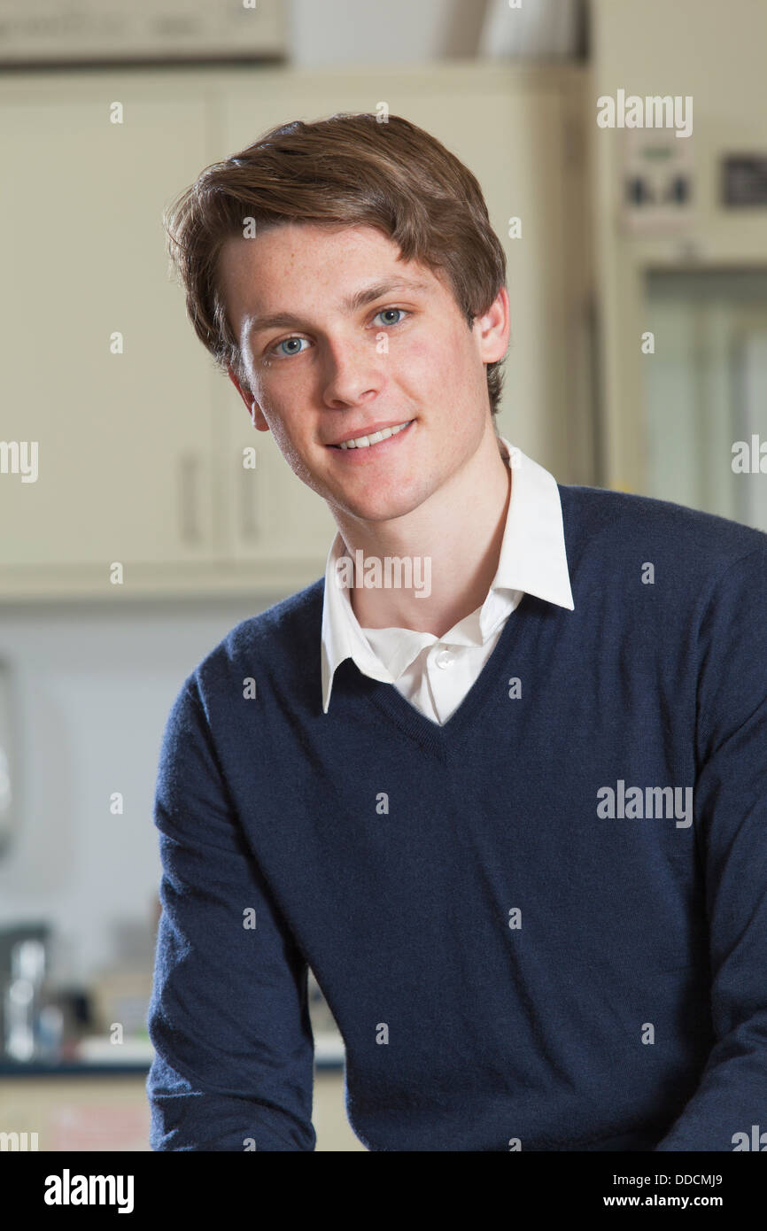 Engineering student hi-res stock photography and images - Alamy