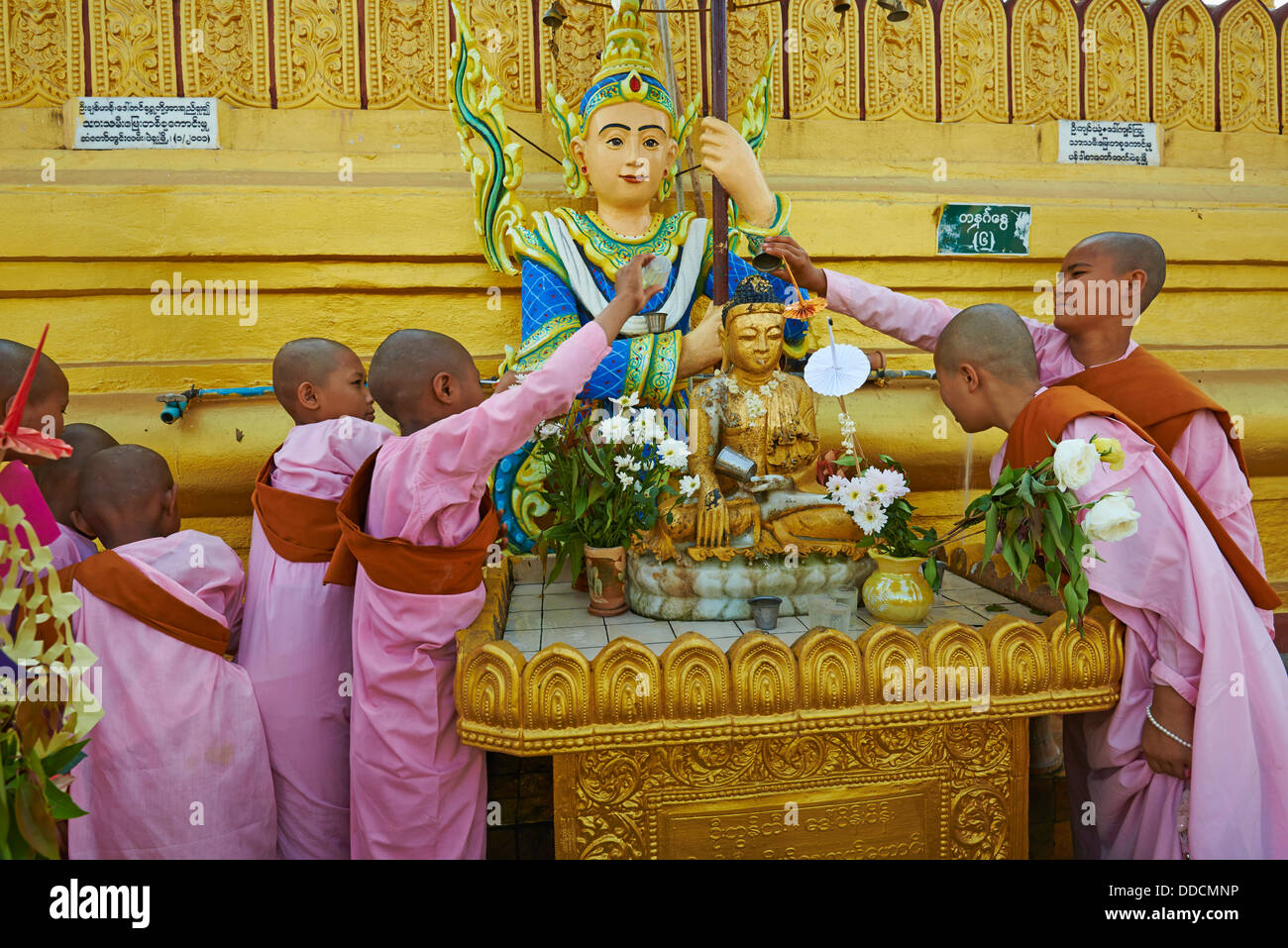 Myanmar (Burma), Pegu or Bago, Shwemawdaw pagoda Stock Photo - Alamy