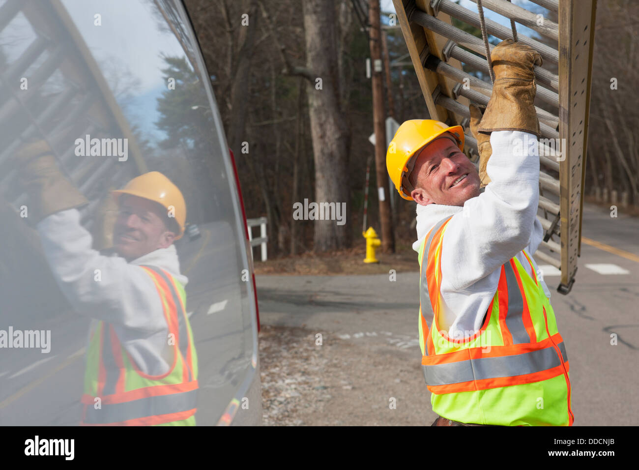 Ladder side truck hi-res stock photography and images - Alamy