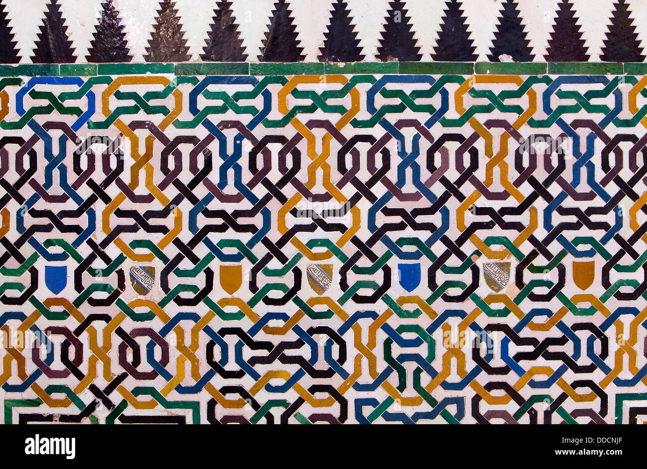 Tile art alhambra palace hi-res stock photography and images - Alamy