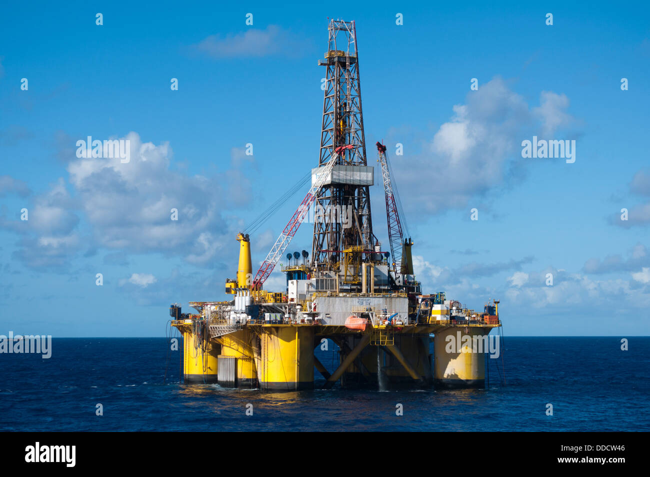 Campos de gas natural hi-res stock photography and images - Alamy