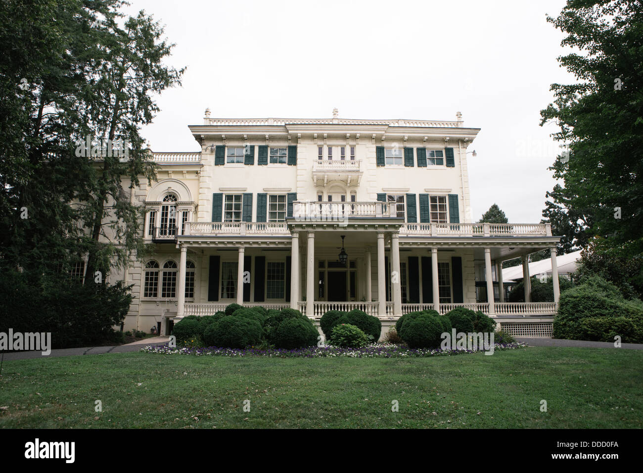 Souther estate hi-res stock photography and images - Alamy