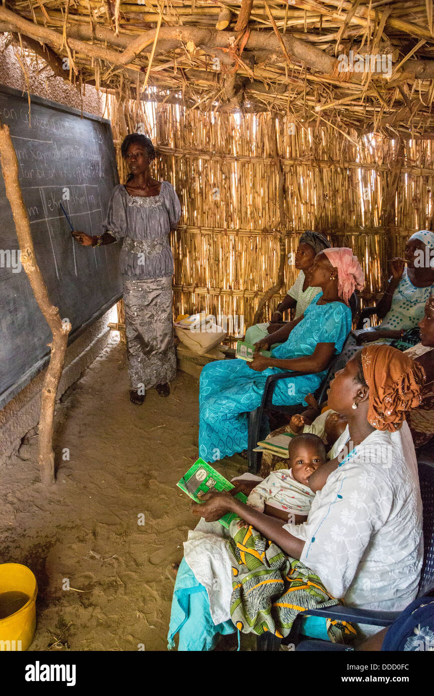 Adult education africa hi-res stock photography and images - Alamy