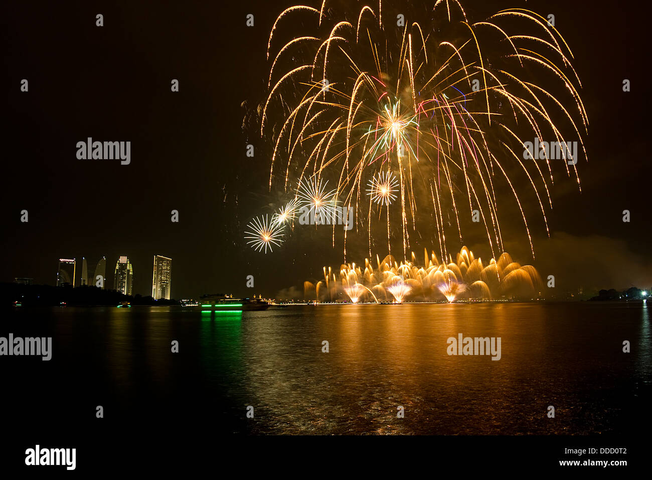 Fireworks display at the International Fireworks Competition in ...