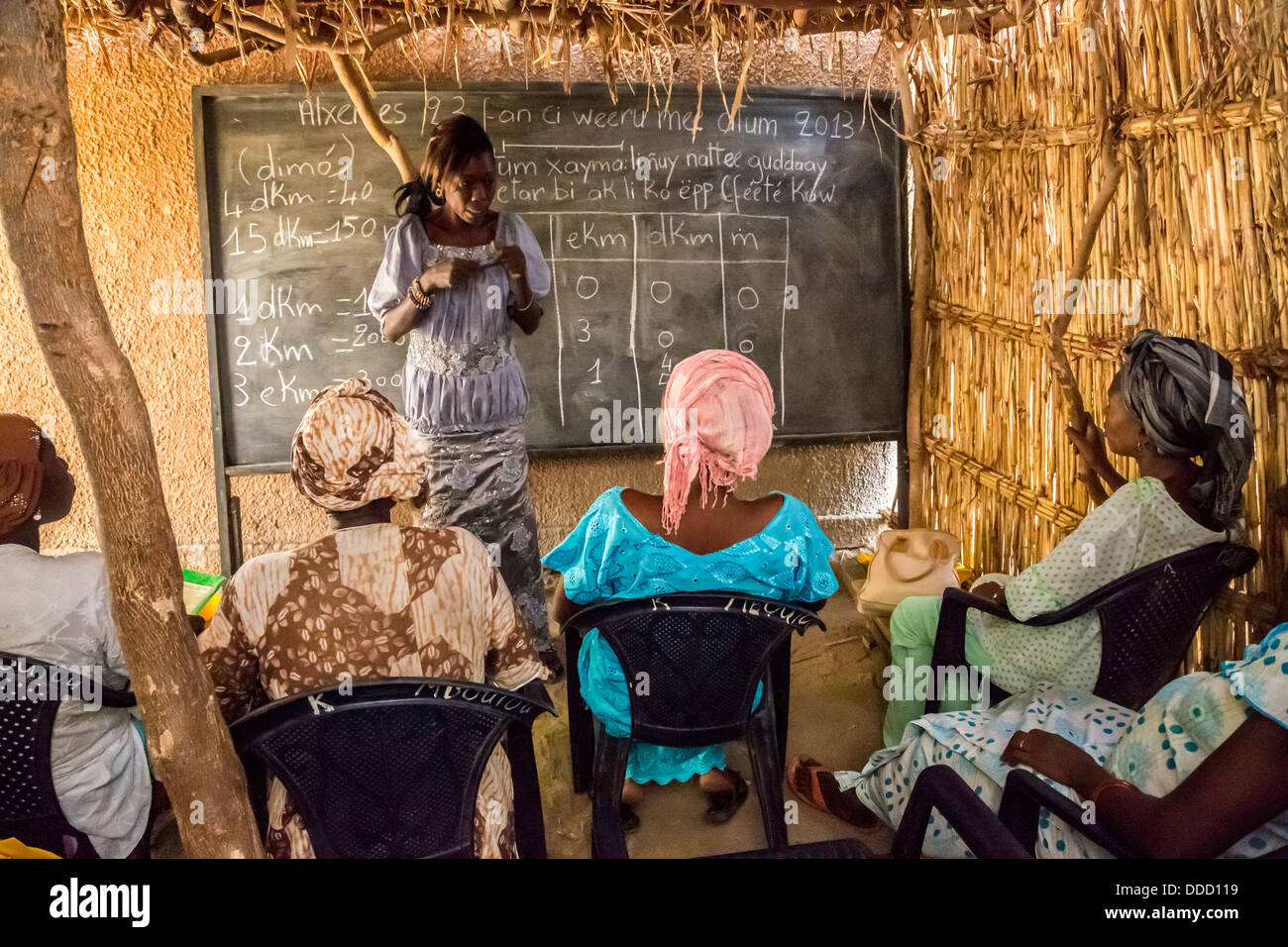 Adult classroom learning hi-res stock photography and images - Alamy