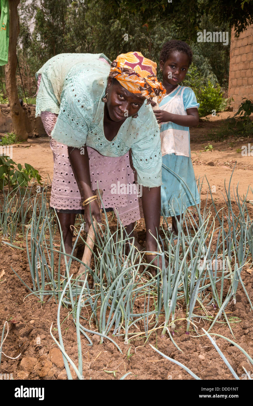 Wolof woman senegal hi-res stock photography and images - Alamy