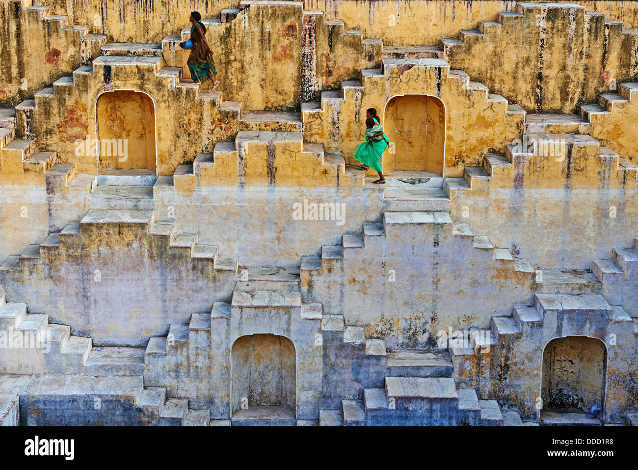 City water tank hi-res stock photography and images - Alamy