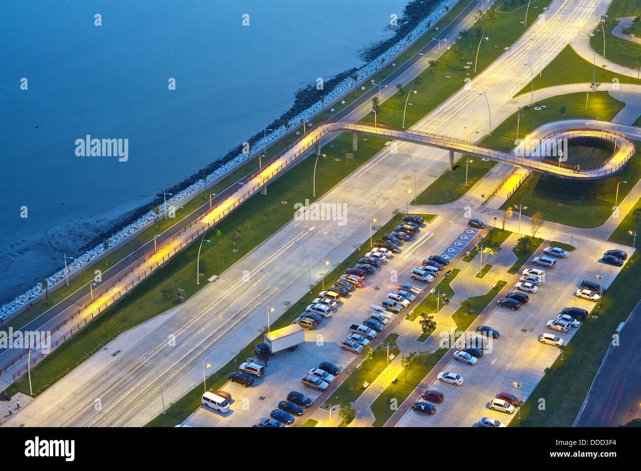Cars running hi-res stock photography and images - Alamy