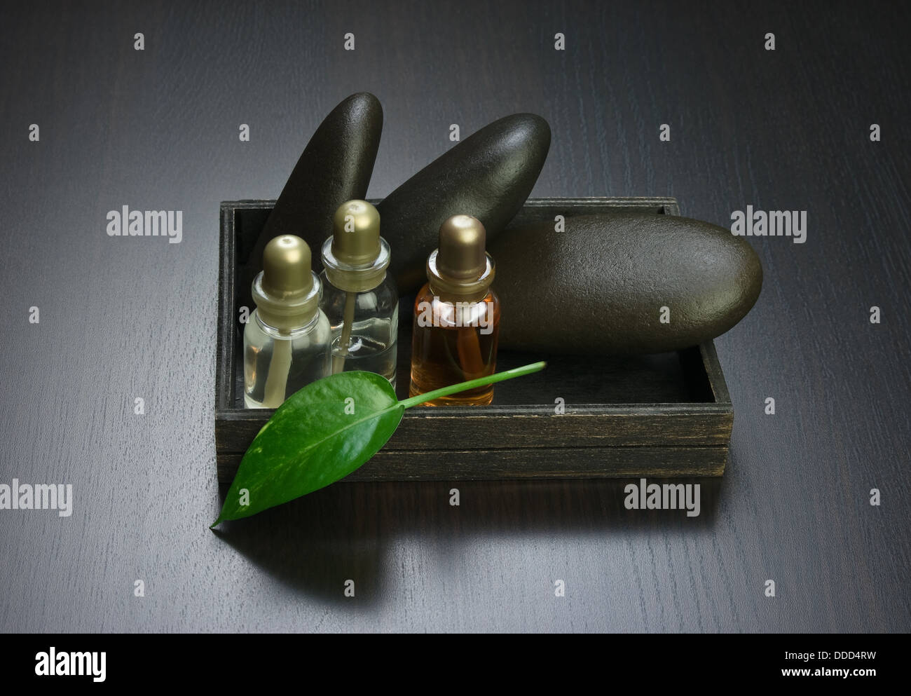 Perfume in a box hi-res stock photography and images - Alamy