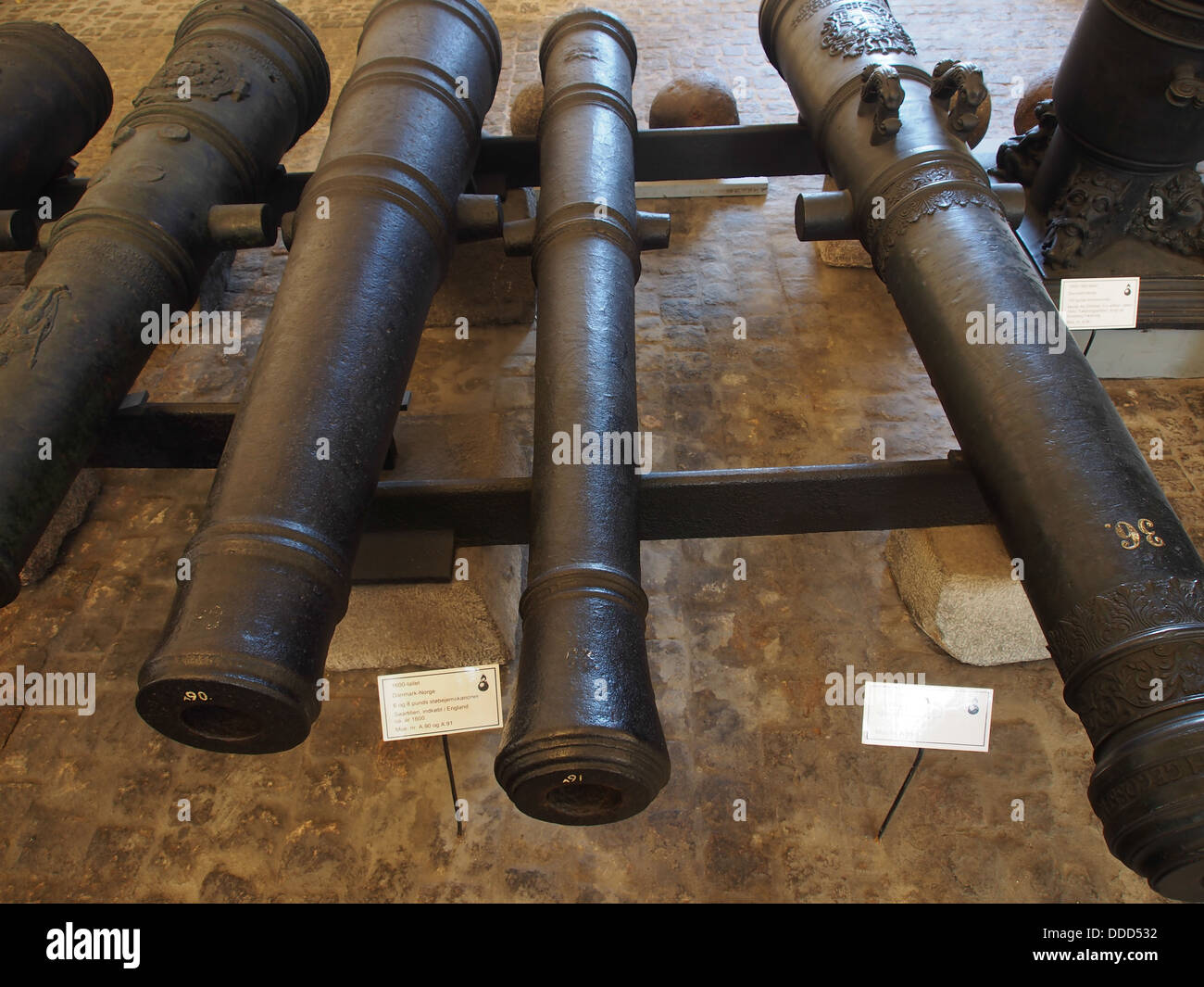 Naval cannon 16th century hi-res stock photography and images - Alamy