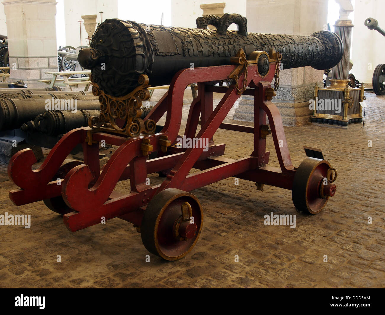 16th Century Cannon High Resolution Stock Photography and Images - Alamy