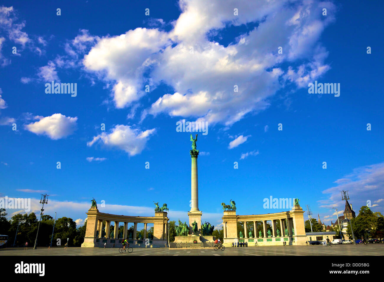Millennium historical monument hi-res stock photography and images - Alamy