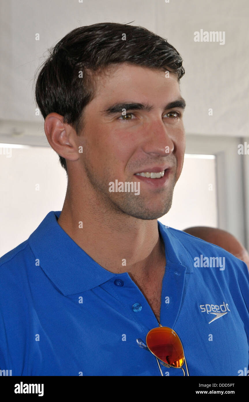 Michael phelps medal hi-res stock photography and images - Alamy