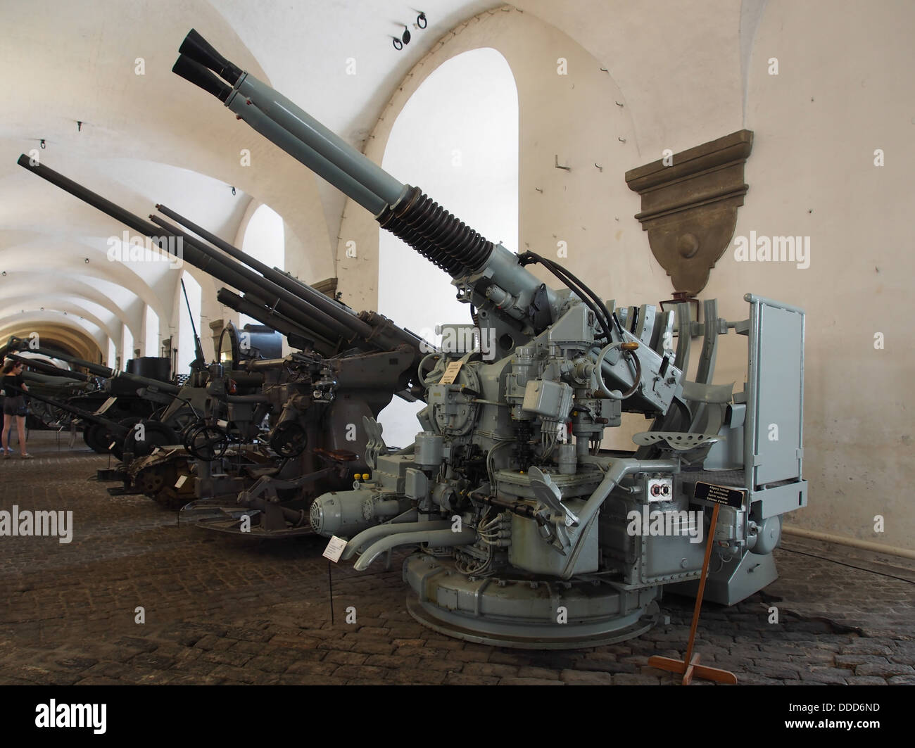 The 1936 40mm Anti-Aircraft Machine Gun was commonly deployed in ...