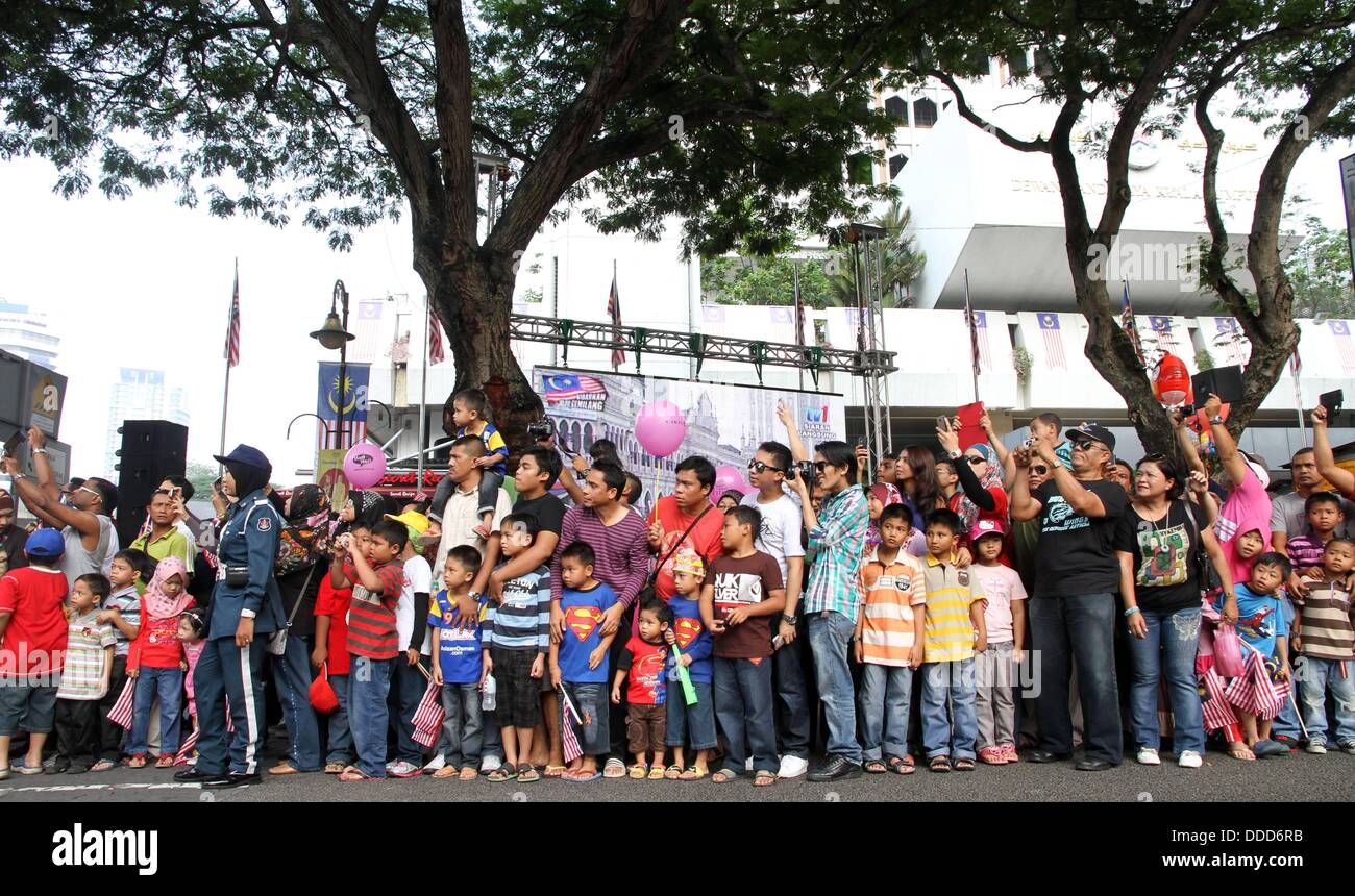 Kuala Lumpur, KUALA LUMPUR, MALAYSIA. 31st Aug, 2013. Crowd eager ...