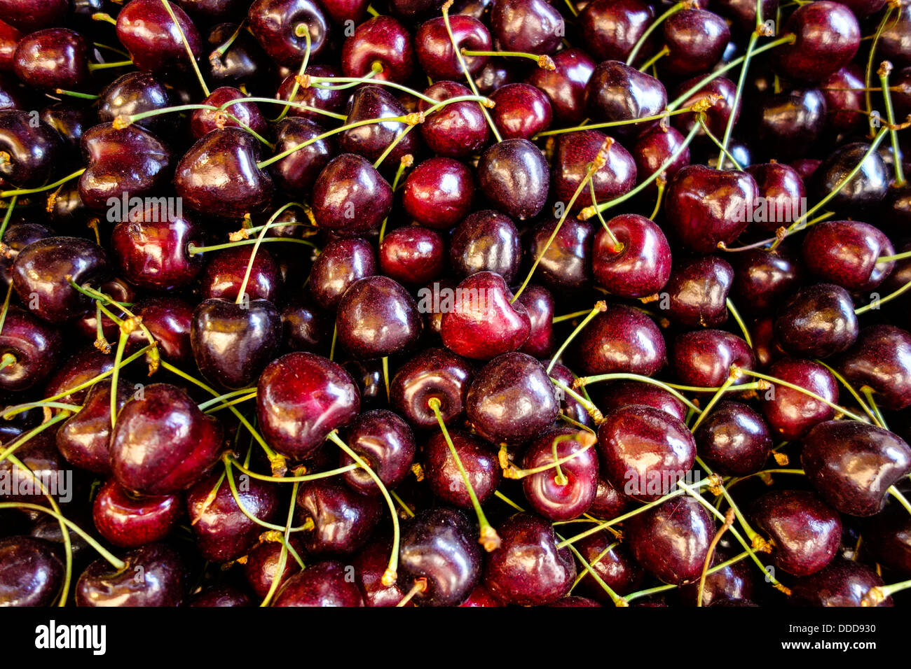 Cherry market stand hi-res stock photography and images - Alamy