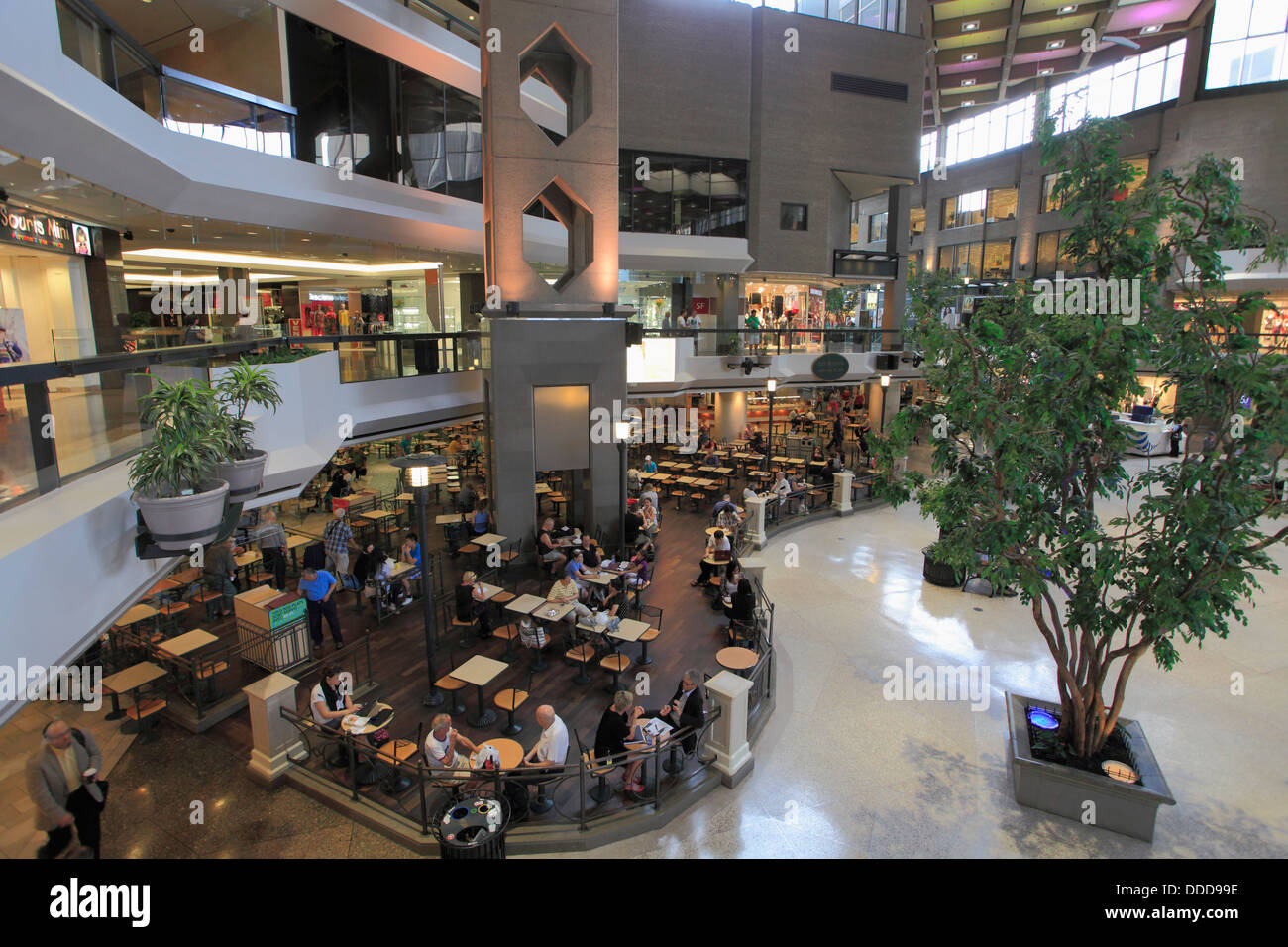 Canada, Quebec, Montreal, Complexe Desjardins, shopping mall Stock ...