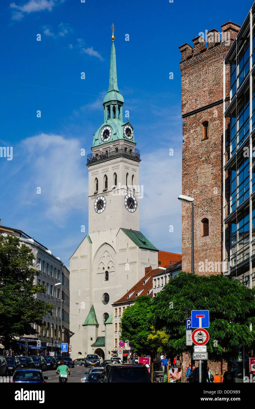 Munich alter peter tower hi-res stock photography and images - Alamy