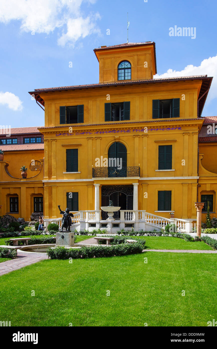 The newly renovated Lenbachhaus in Munich, museum, Bavaria Upper ...
