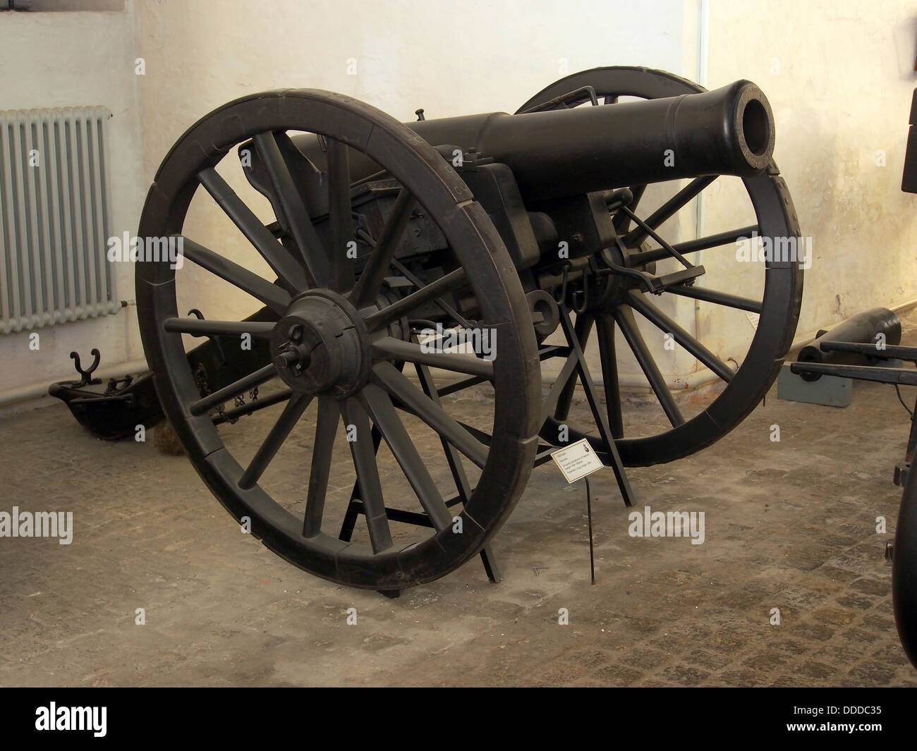 24 pounder hi-res stock photography and images - Alamy