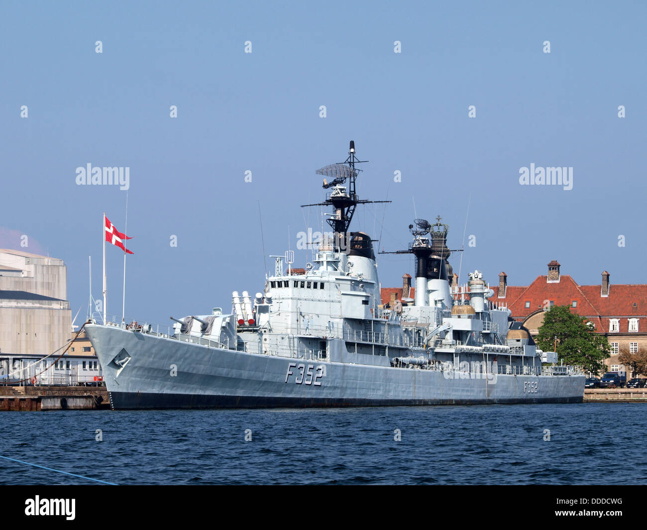 HDMS Peder Skram (F352) pic2 Stock Photo - Alamy