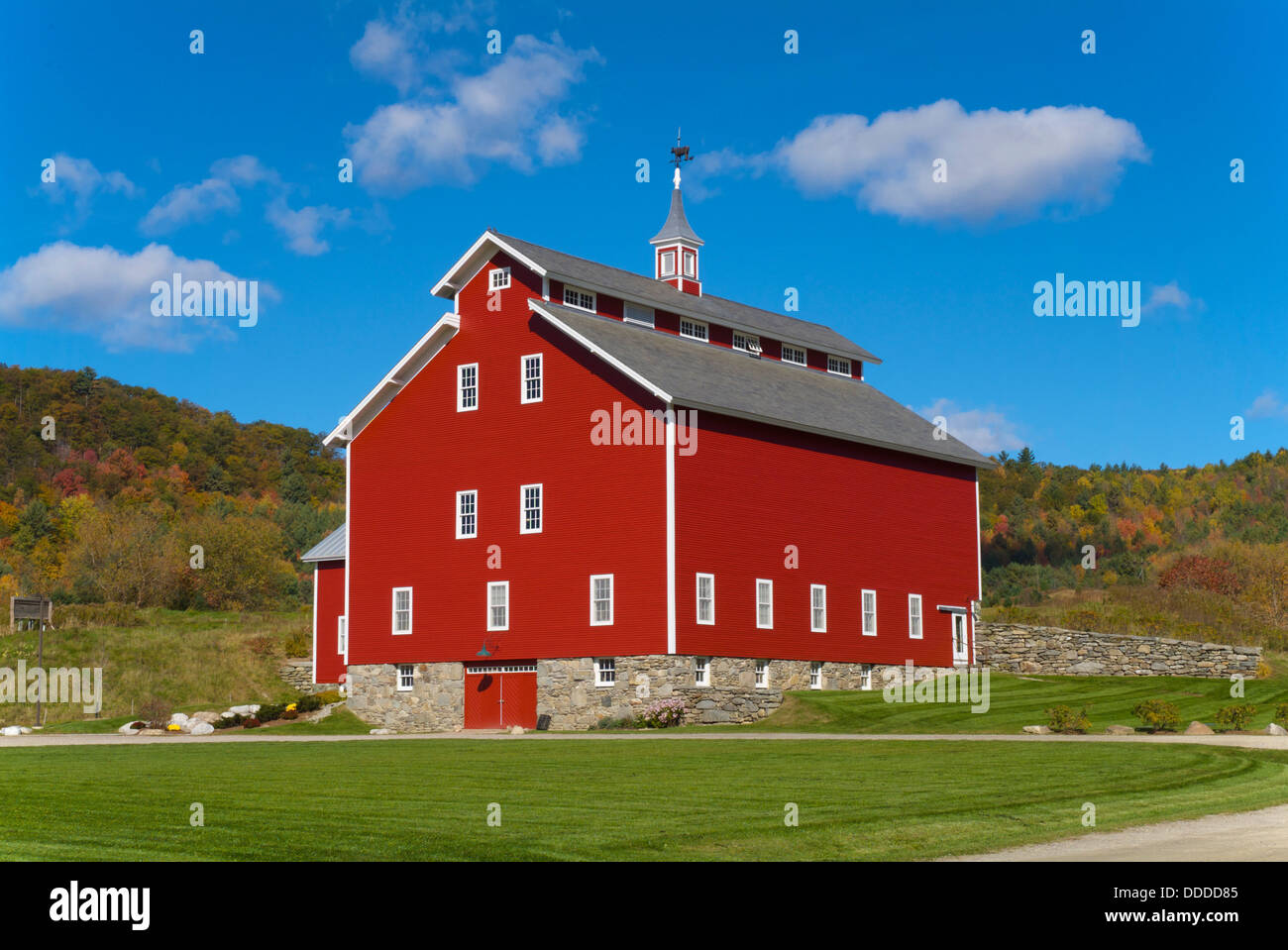 Monitor Barn, Richmond, Vermont Stock Photo - Alamy