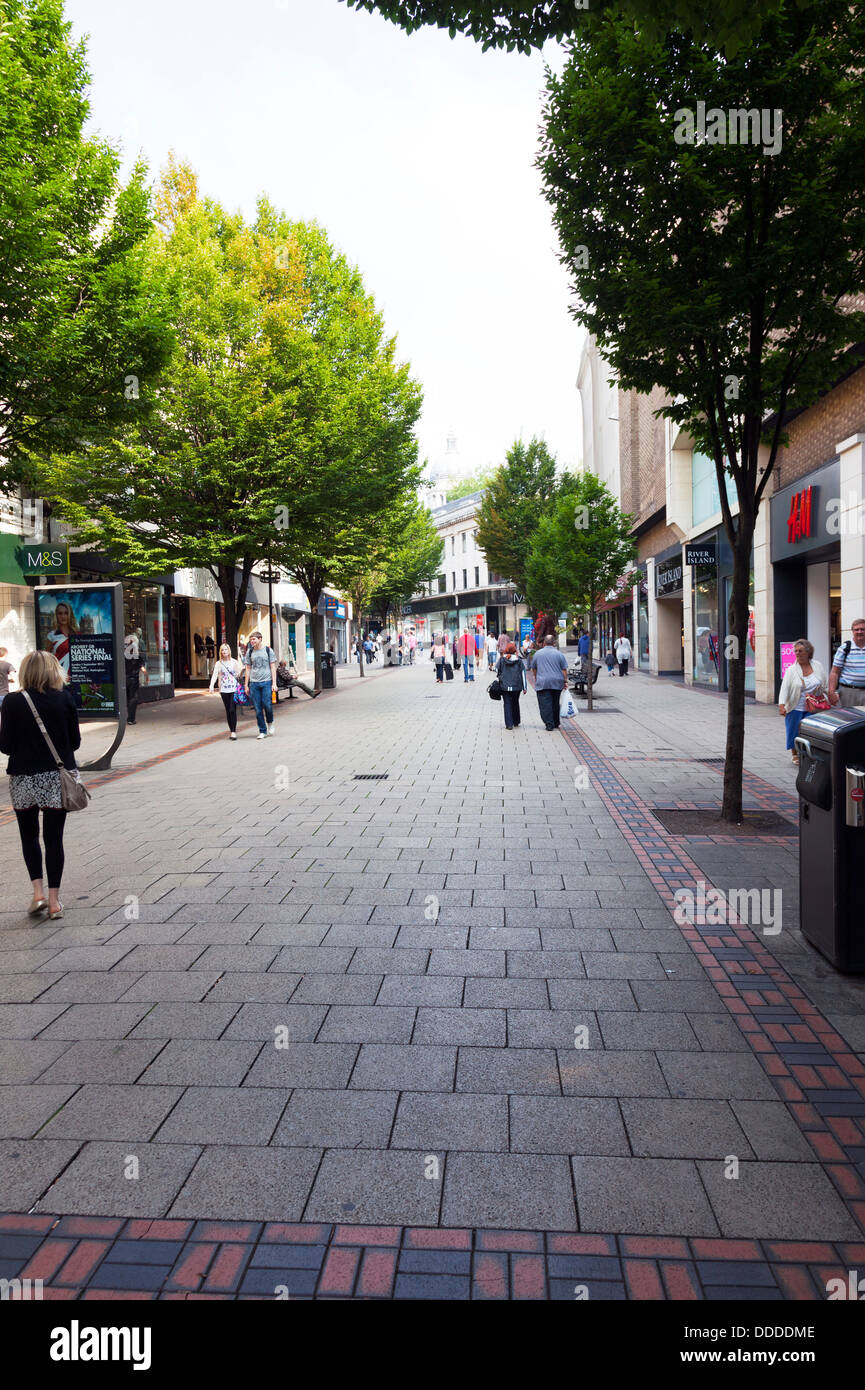 Pedestrianised shopping area in Nottingham City Centre Nottinghamshire ...