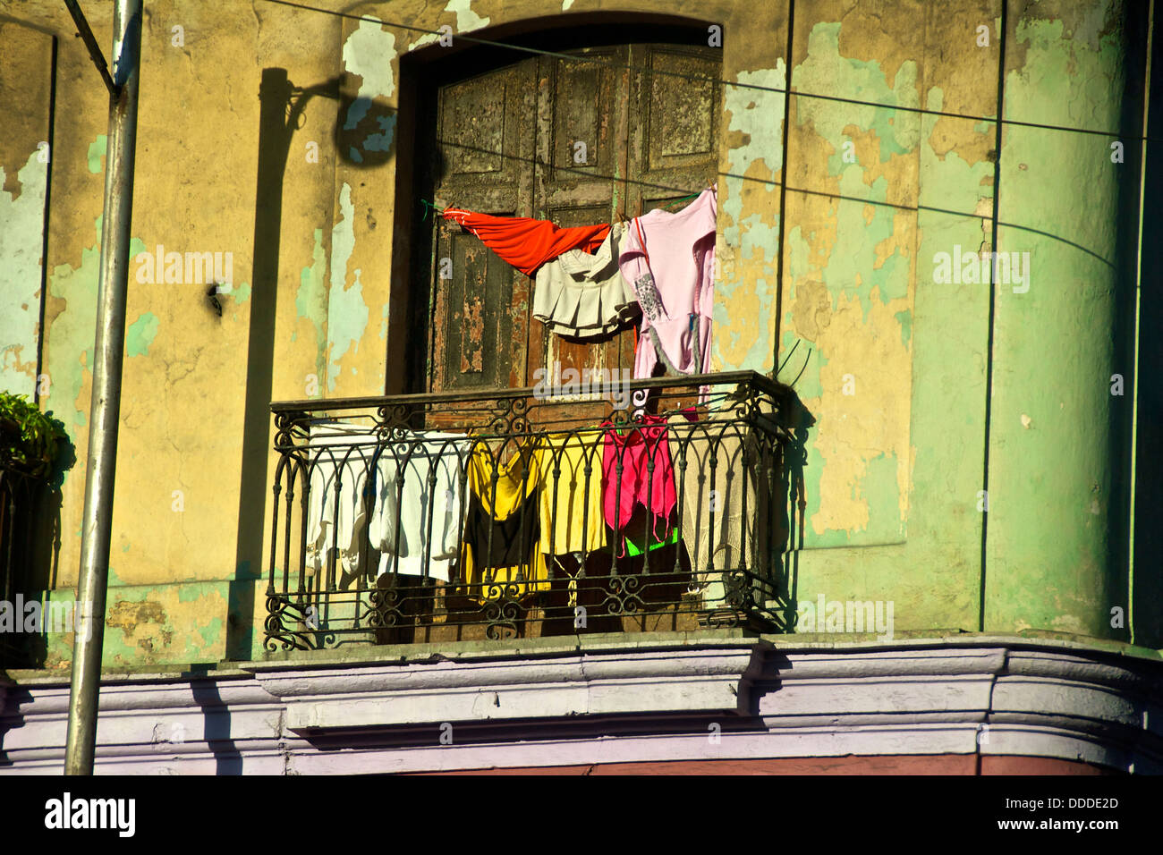 Havana washing on a balcony Stock Photo - Alamy
