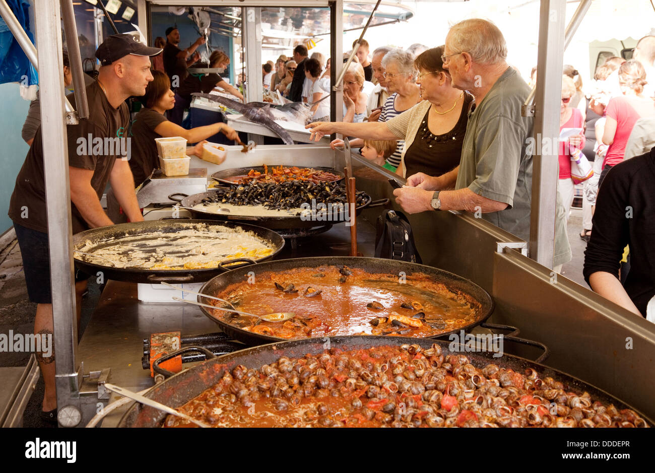 Seafood market france hi-res stock photography and images - Alamy