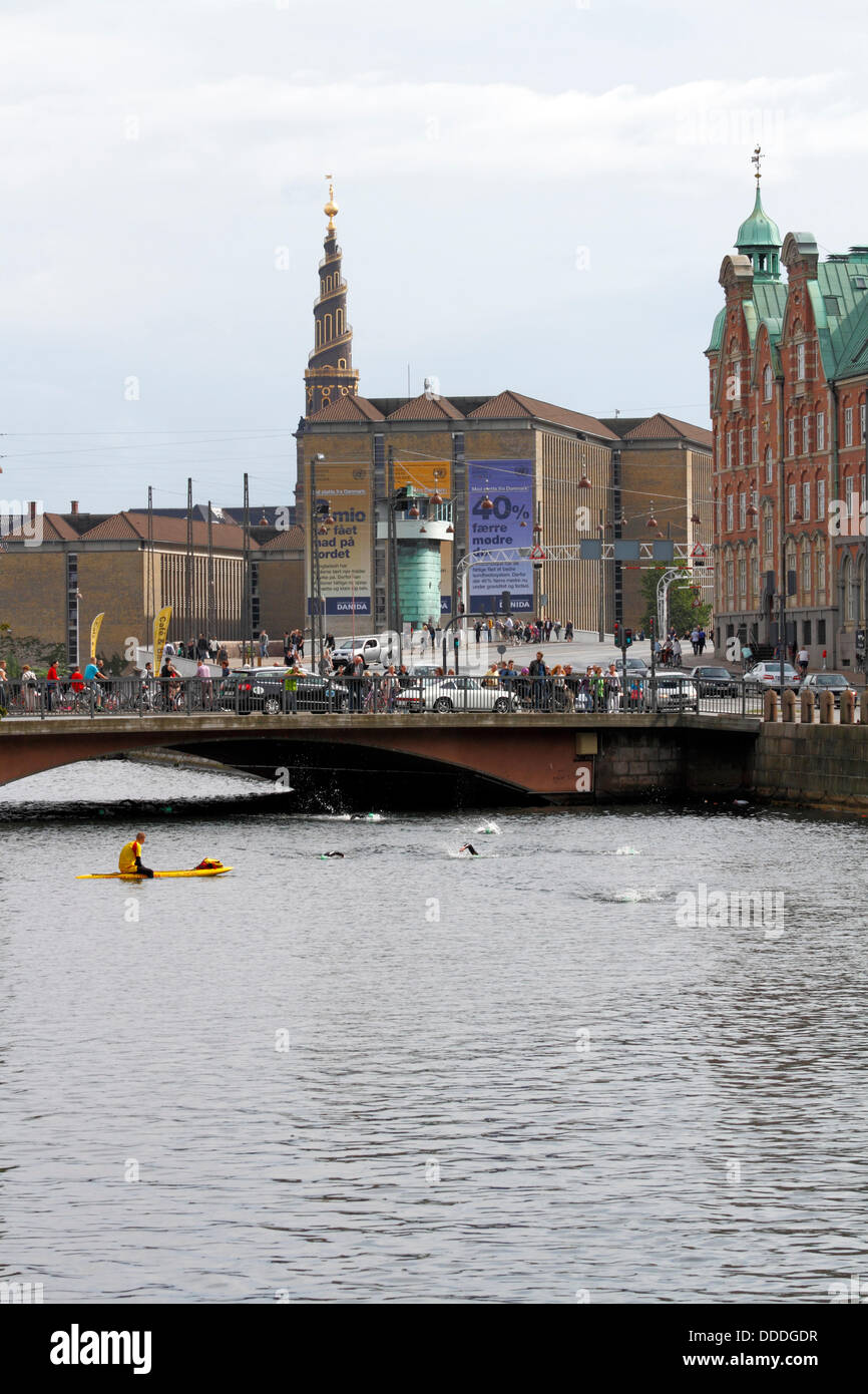 Copenhagen, Denmark. 31st Aug, 2013.2,400 swim round the Parliament ...