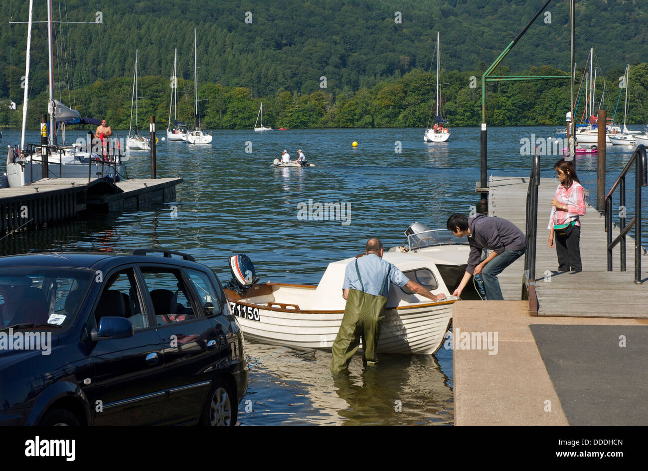 Launching a dinghy at Ferry Nab, Lake Windermere, near Bowness, Lake ...