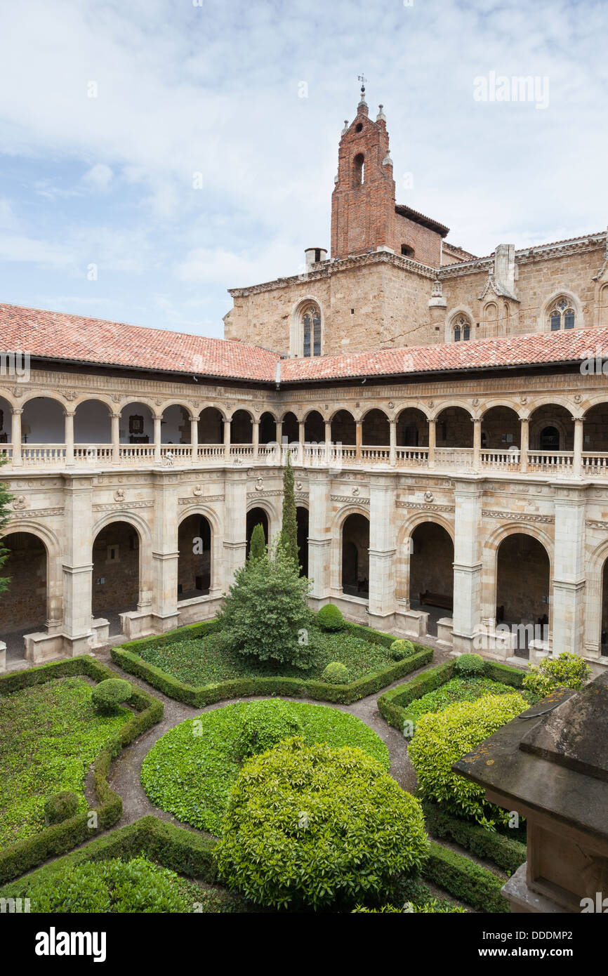 Cloister of the Parador de León - León, Castile and León, Spain Stock ...