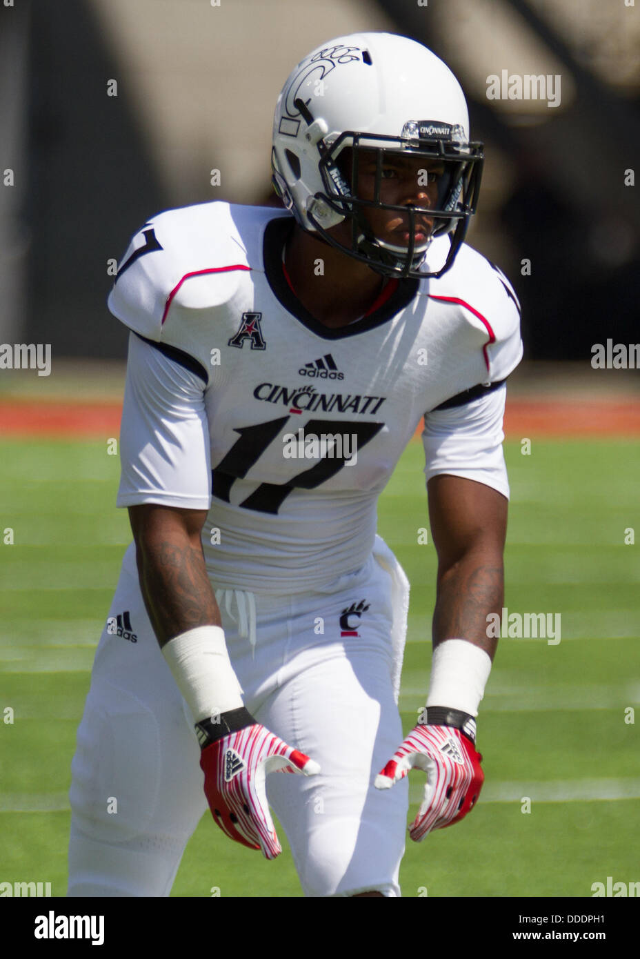 Jeremy graves hi-res stock photography and images - Alamy