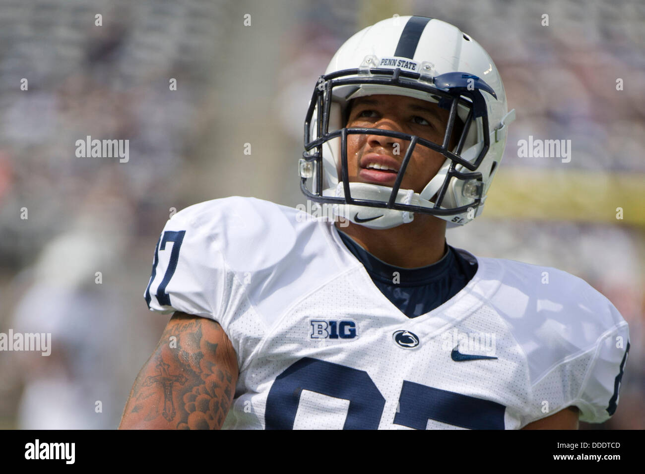 Penn state nittany lions tight end kyle carter 87 hi-res stock ...