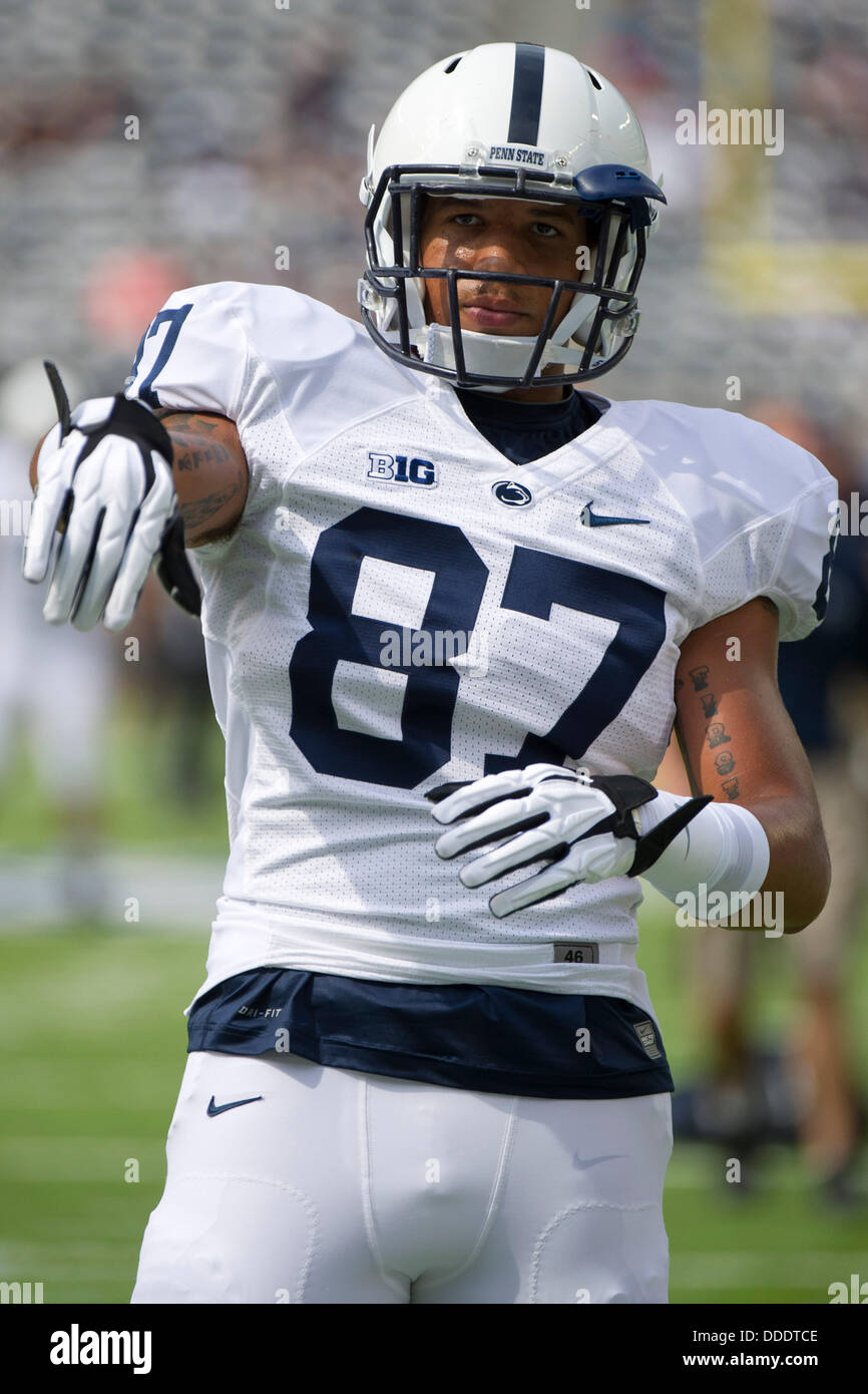 Penn state nittany lions tight end kyle carter 87 hi-res stock ...