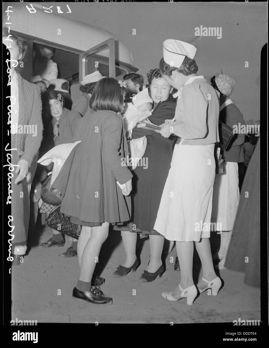 Japanese internment camps california hi-res stock photography and ...