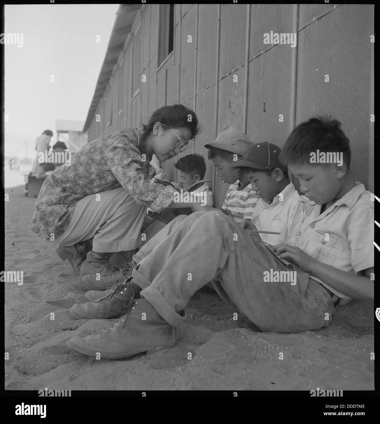 Manzanar schools hi-res stock photography and images - Alamy