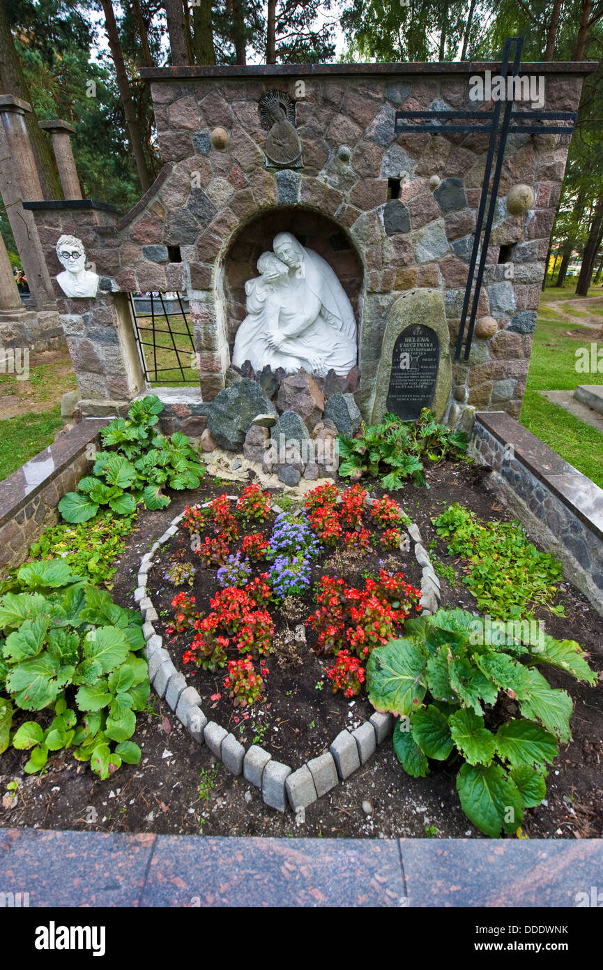 Roman catholic cemetery hi-res stock photography and images - Alamy