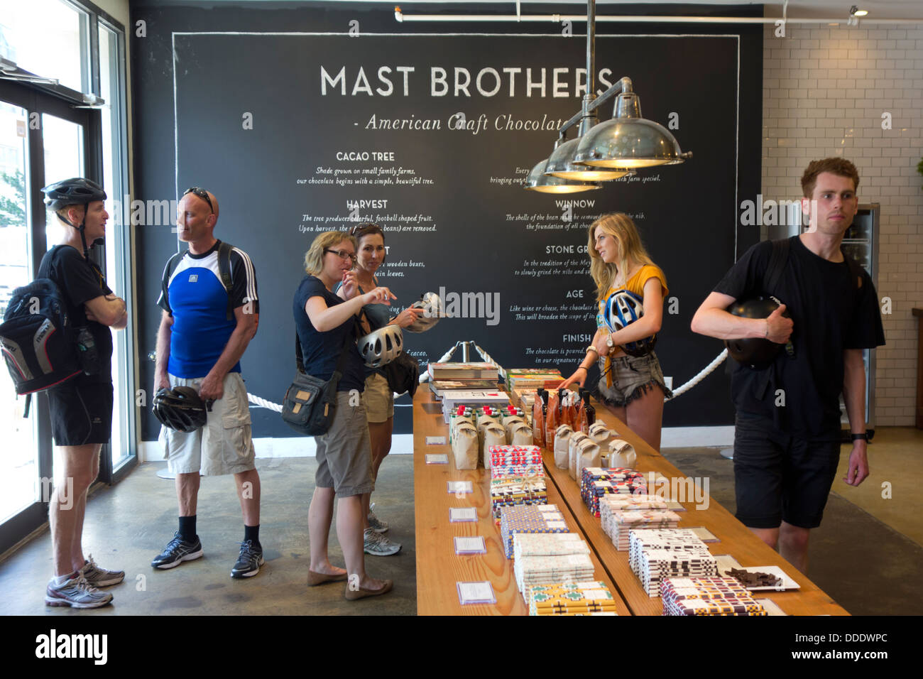 Mast brothers hi-res stock photography and images - Alamy
