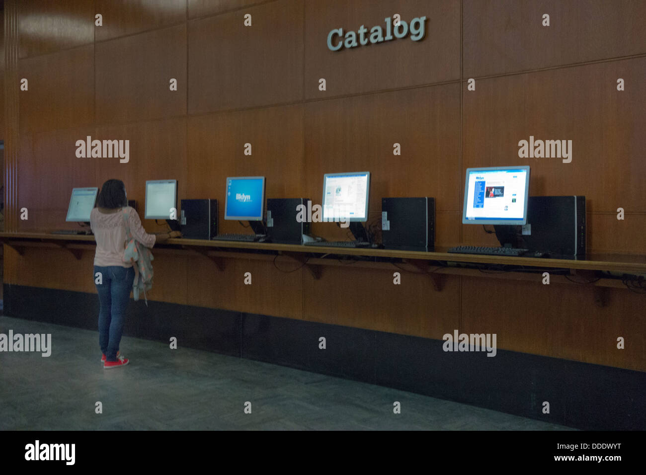 Grand reading room library hi-res stock photography and images - Alamy