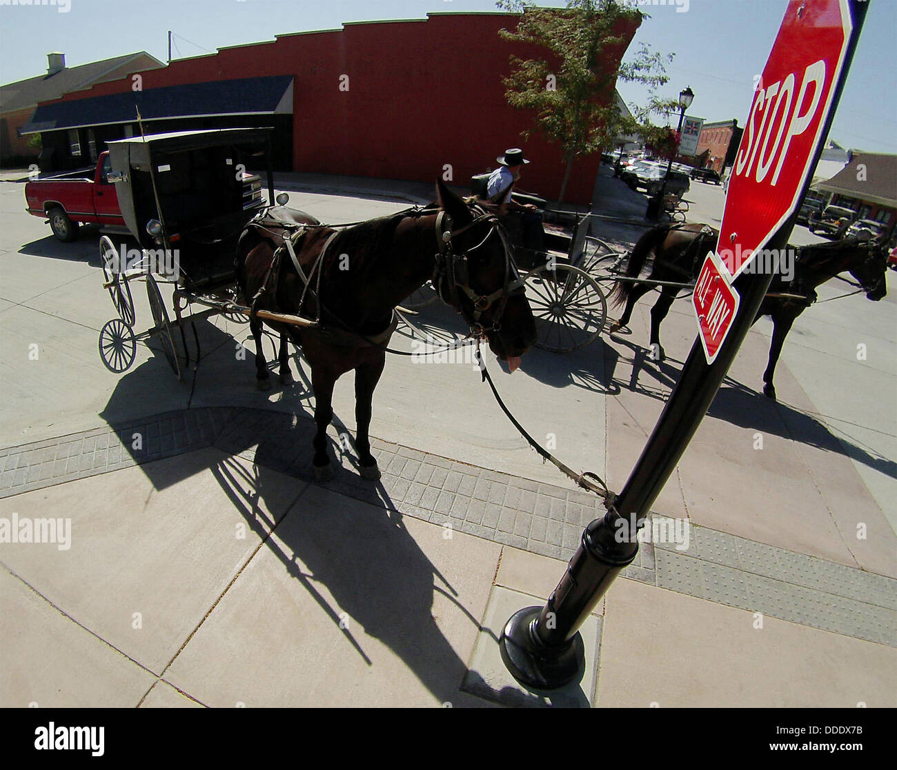 Amish mennonite sign hi-res stock photography and images - Alamy