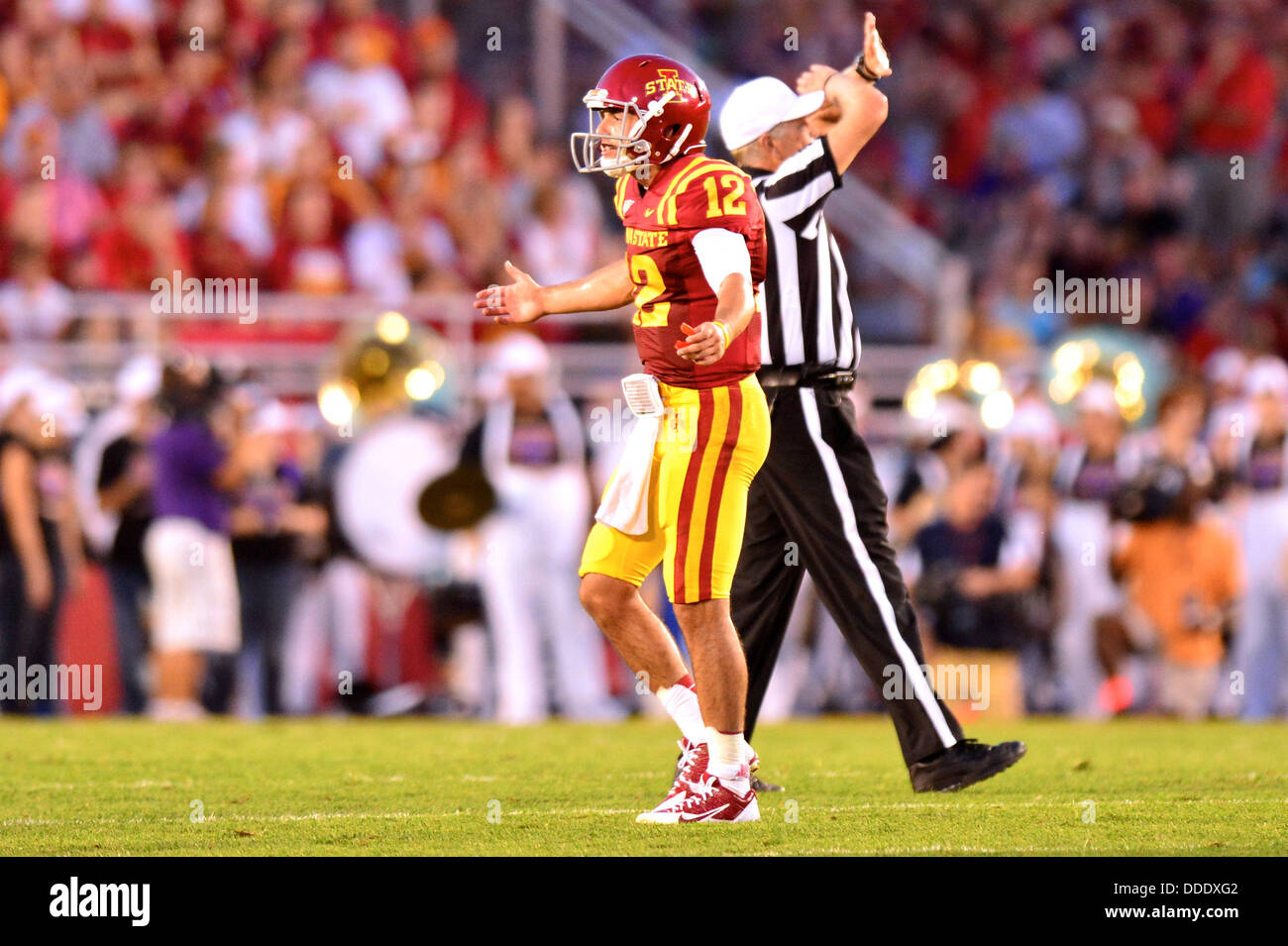 Confused football hi-res stock photography and images - Alamy
