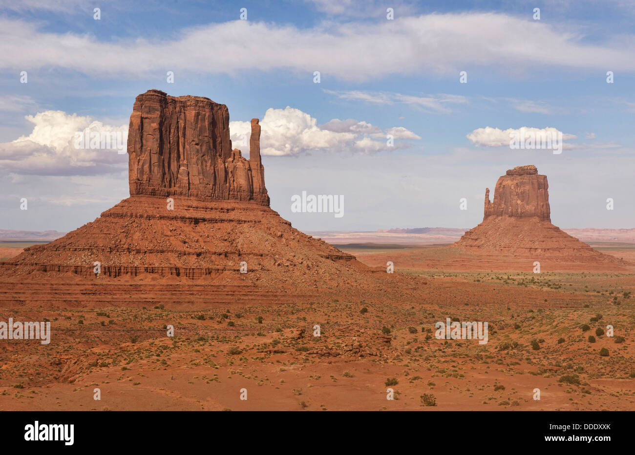 View of the Mittens, Monument Valley, Arizona-Utah border Stock Photo ...