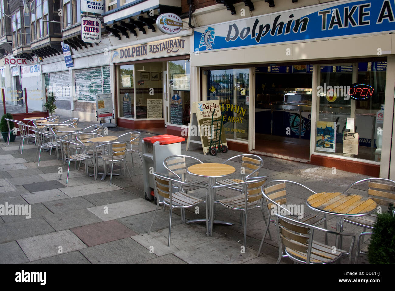 Southport seaside shopping area Stock Photo - Alamy