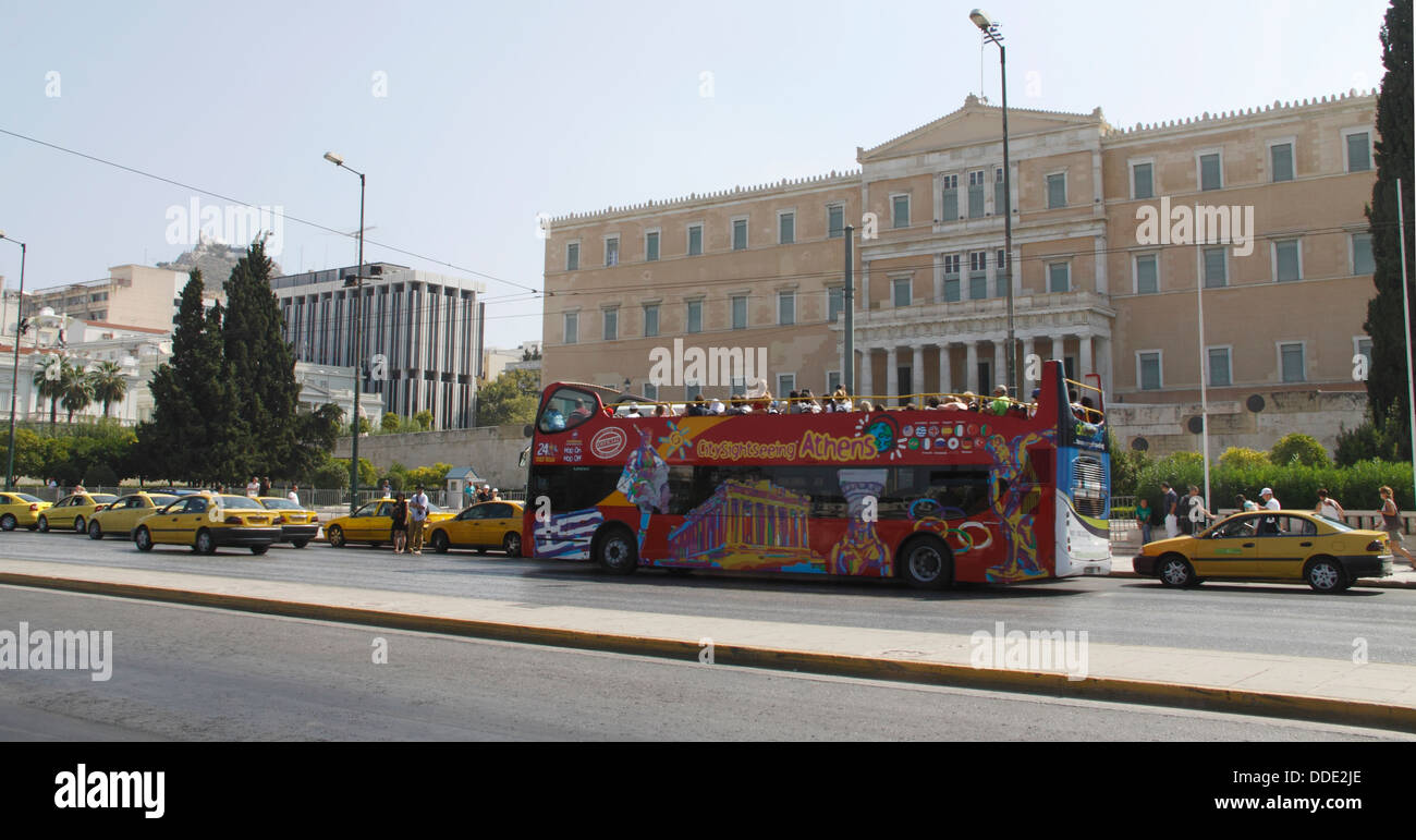 Tour bus sightseeing greece hi-res stock photography and images - Alamy