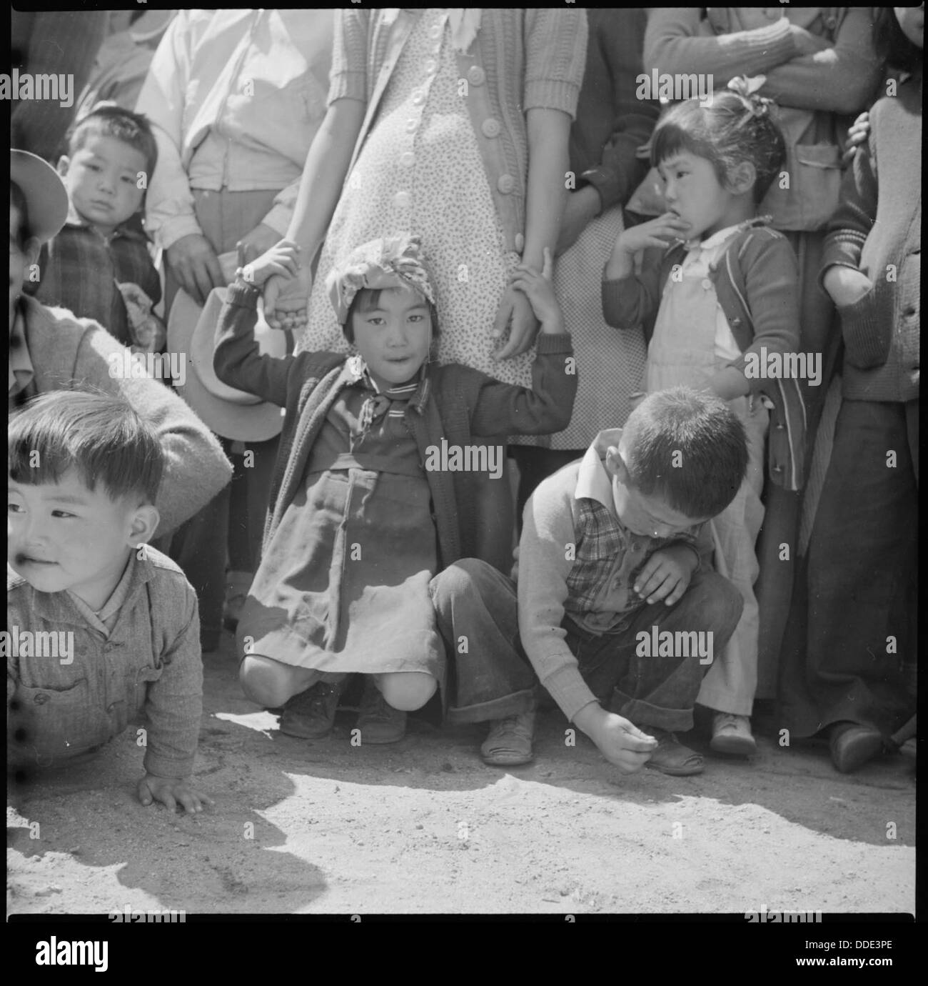 Japanese internment center memorial hi-res stock photography and images ...