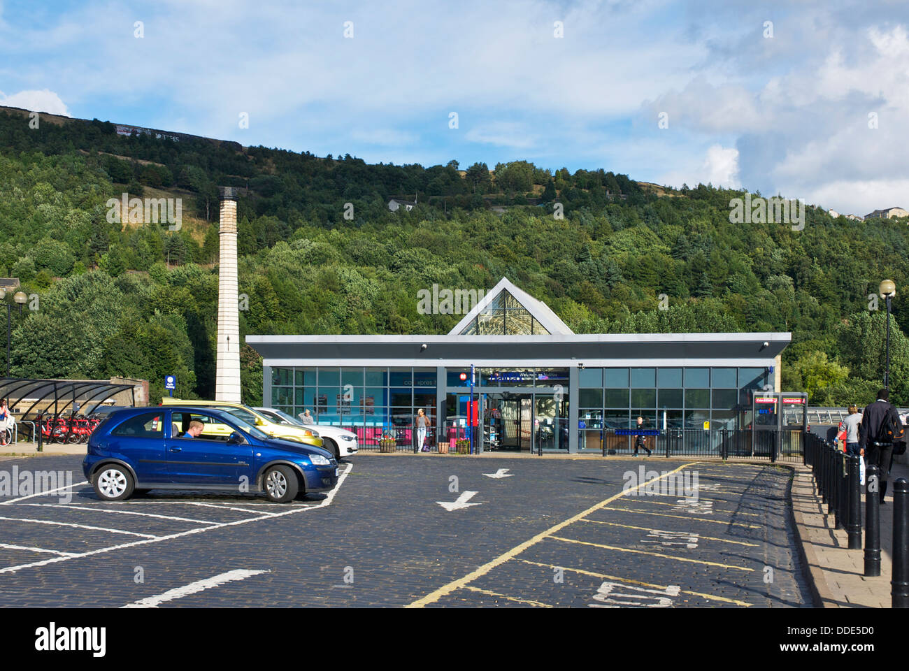 Halifax Railway Station, West Yorkshire, England UK Stock Photo - Alamy